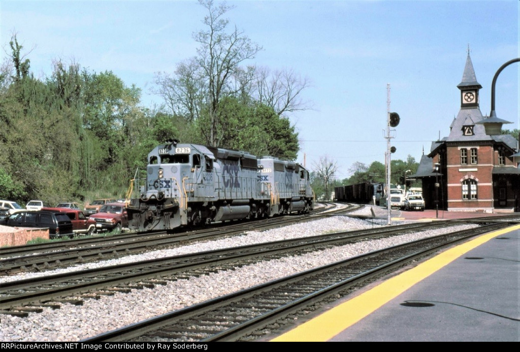 CSX 8236 & 8172